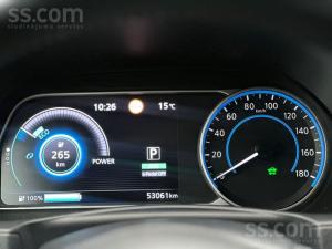 Red Nissan Leaf 2021 in Riga, with an engine capacity of 0.00 L and mileage of 53 thousand km for 14650 €, photo 16 on AUTOMOTO.COM.LV