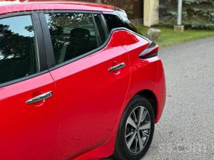 Red Nissan Leaf 2021 in Riga, with an engine capacity of 0.00 L and mileage of 53 thousand km for 14650 €, photo 29 on AUTOMOTO.COM.LV