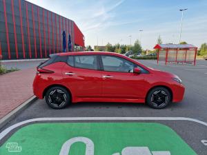 Red Nissan Leaf 2022 in Vilnius, with an engine capacity of 0.00 L and mileage of 49 thousand km for 15600 €, photo 6 on AUTOMOTO.COM.LV