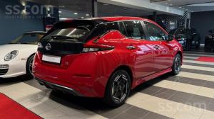 Sarkans Nissan Leaf 2022 Rīga, ar dzinēja tilpumu 0.00 L un nobraukumu 36 tūkst. km par 16490 €, foto 3 vietnē AUTOMOTO.COM.LV