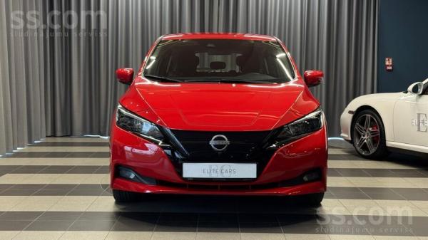 Red Nissan Leaf 2022 in Riga, with an engine capacity of 0.00 L and mileage of 36 thousand km for 16490 €, photo 3 on AUTOMOTO.COM.LV