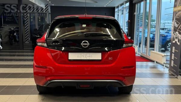 Red Nissan Leaf 2022 in Riga, with an engine capacity of 0.00 L and mileage of 36 thousand km for 16490 €, photo 4 on AUTOMOTO.COM.LV