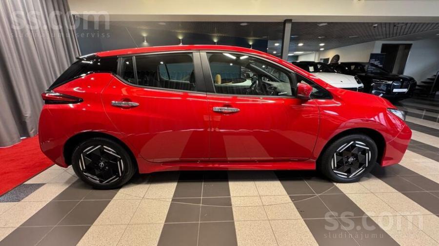 Sarkans Nissan Leaf 2022 Rīga, ar dzinēja tilpumu 0.00 L un nobraukumu 36 tūkst. km par 16490 €, foto 8 vietnē AUTOMOTO.COM.LV