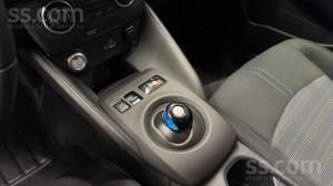 Sarkans Nissan Leaf 2022 Rīga, ar dzinēja tilpumu 0.00 L un nobraukumu 36 tūkst. km par 16490 €, foto 17 vietnē AUTOMOTO.COM.LV