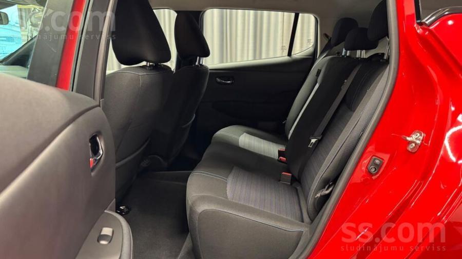 Sarkans Nissan Leaf 2022 Rīga, ar dzinēja tilpumu 0.00 L un nobraukumu 36 tūkst. km par 16490 €, foto 21 vietnē AUTOMOTO.COM.LV