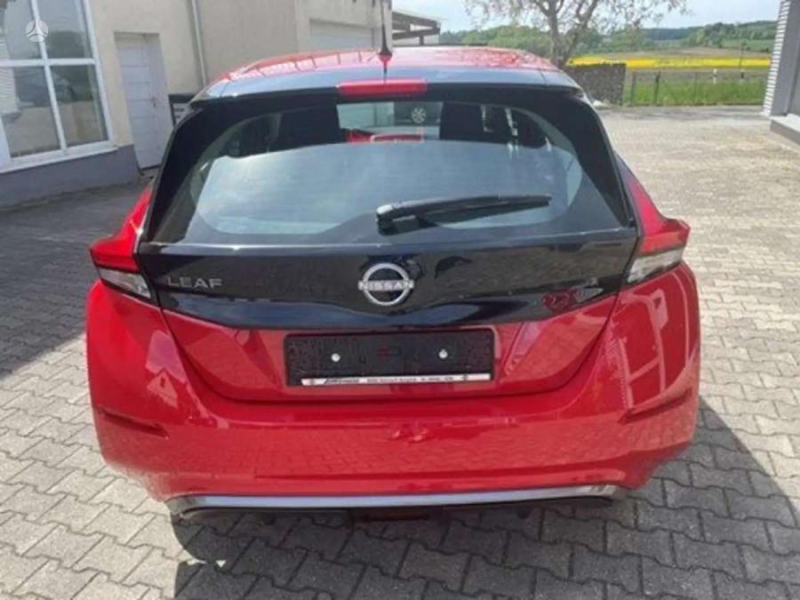 Sarkans Nissan Leaf 2022 Klaipėda, ar dzinēja tilpumu 0.00 L un nobraukumu 42 tūkst. km par 14800 €, foto 6 vietnē AUTOMOTO.COM.LV