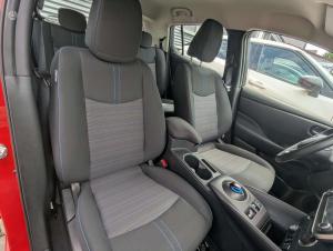 Sarkans Nissan Leaf 2022 Klaipėda, ar dzinēja tilpumu 0.00 L un nobraukumu 42 tūkst. km par 14800 €, foto 8 vietnē AUTOMOTO.COM.LV