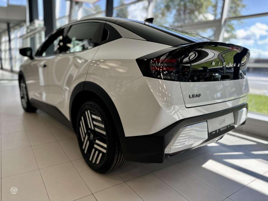 Balts Nissan Leaf 2026 Klaipėda, ar dzinēja tilpumu 0.00 L un nobraukumu 0 tūkst. km par 40890 €, foto 5 vietnē AUTOMOTO.COM.LV