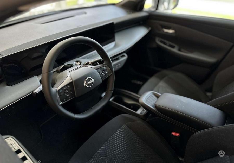 Balts Nissan Leaf 2026 Klaipėda, ar dzinēja tilpumu 0.00 L un nobraukumu 0 tūkst. km par 40890 €, foto 10 vietnē AUTOMOTO.COM.LV