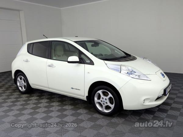 Balts Nissan Leaf 2012 Tallina, ar dzinēja tilpumu 0.00 L un nobraukumu 159 tūkst. km par 2999 €, foto 1 vietnē AUTOMOTO.COM.LV