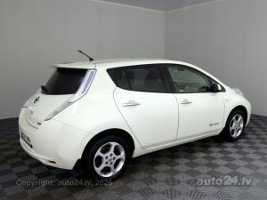 White Nissan Leaf 2012 in Tallinn, with an engine capacity of 0.00 L and mileage of 159 thousand km for 2999 €, photo 4 on AUTOMOTO.COM.LV