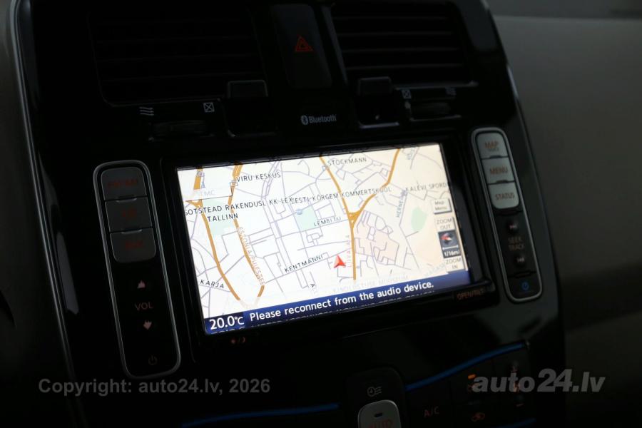 White Nissan Leaf 2012 in Tallinn, with an engine capacity of 0.00 L and mileage of 159 thousand km for 2999 €, photo 11 on AUTOMOTO.COM.LV