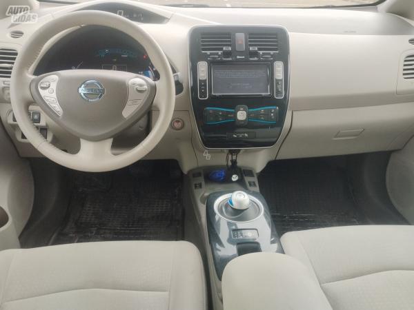 White Nissan Leaf 2012 in Vilnius, with an engine capacity of 0.00 L and mileage of 87 thousand km for 4250 €, photo 9 on AUTOMOTO.COM.LV