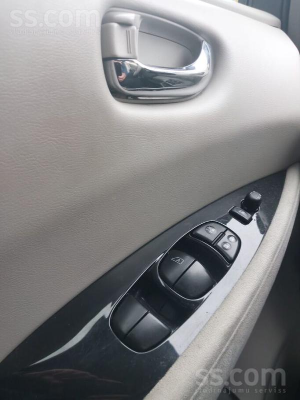 Balts Nissan Leaf 2012 Rīga, ar dzinēja tilpumu 0.00 L un nobraukumu 133 tūkst. km par 5900 €, foto 6 vietnē AUTOMOTO.COM.LV