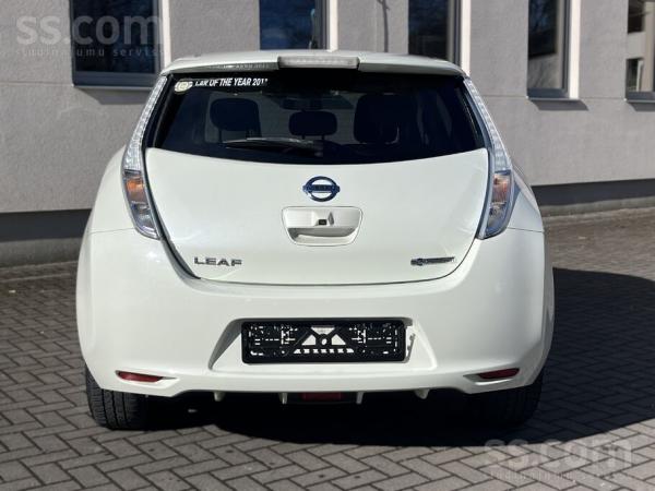 White Nissan Leaf 2012 in Jelgava, with an engine capacity of 0.00 L and mileage of 171 thousand km for 4590 €, photo 5 on AUTOMOTO.COM.LV