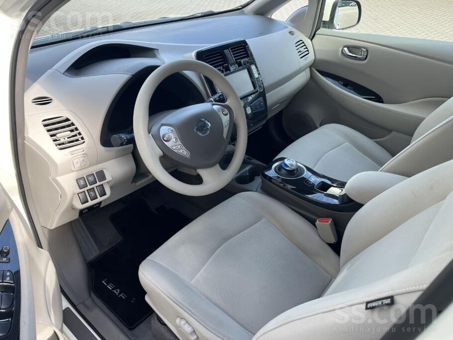 Balts Nissan Leaf 2012 Jelgava, ar dzinēja tilpumu 0.00 L un nobraukumu 171 tūkst. km par 4590 €, foto 9 vietnē AUTOMOTO.COM.LV