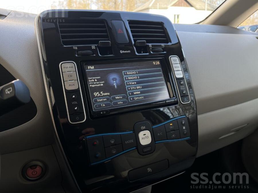 Balts Nissan Leaf 2012 Jelgava, ar dzinēja tilpumu 0.00 L un nobraukumu 171 tūkst. km par 4590 €, foto 21 vietnē AUTOMOTO.COM.LV
