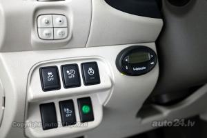 Balts Nissan Leaf 2012 Tallina, ar dzinēja tilpumu 0.00 L un nobraukumu 103 tūkst. km par 2999 €, foto 10 vietnē AUTOMOTO.COM.LV