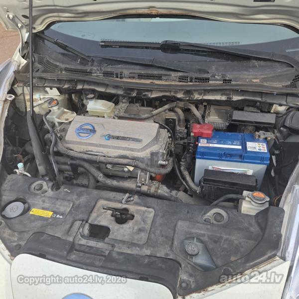 Balts Nissan Leaf 2013 Tallina, ar dzinēja tilpumu 0.00 L un nobraukumu 48 tūkst. km par 6750 €, foto 11 vietnē AUTOMOTO.COM.LV