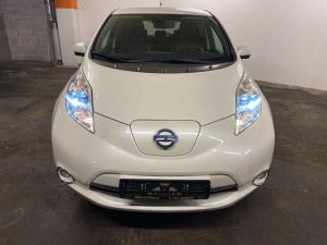 White Nissan Leaf 2013 in Riga, with an engine capacity of 0.00 L and mileage of 118 thousand km for 8950 €, photo 6 on AUTOMOTO.COM.LV
