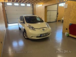 Balts Nissan Leaf 2013 Tallina, ar dzinēja tilpumu 0.00 L un nobraukumu 205 tūkst. km par 3333 €, foto  vietnē AUTOMOTO.COM.LV