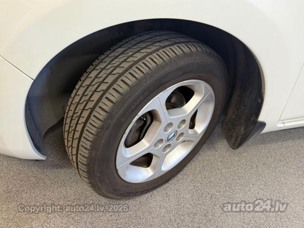 Balts Nissan Leaf 2013 Tallina, ar dzinēja tilpumu 0.00 L un nobraukumu 205 tūkst. km par 3333 €, foto 8 vietnē AUTOMOTO.COM.LV