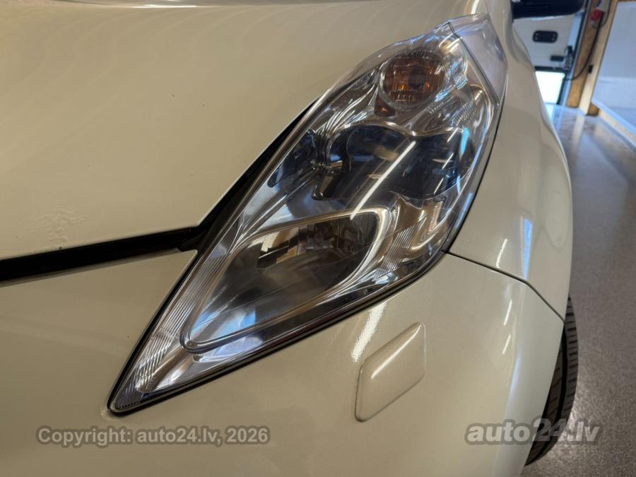Balts Nissan Leaf 2013 Tallina, ar dzinēja tilpumu 0.00 L un nobraukumu 205 tūkst. km par 3333 €, foto 10 vietnē AUTOMOTO.COM.LV