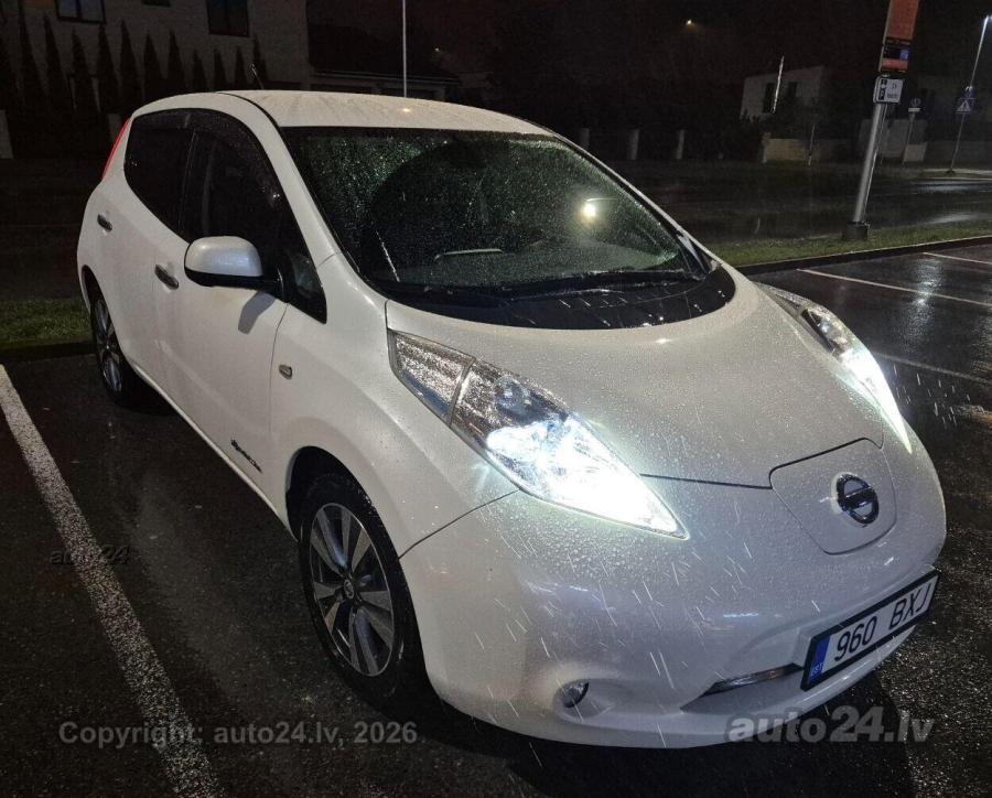 Balts Nissan Leaf 2014 Tallina, ar dzinēja tilpumu 0.00 L un nobraukumu 190 tūkst. km par 3850 €, foto 2 vietnē AUTOMOTO.COM.LV