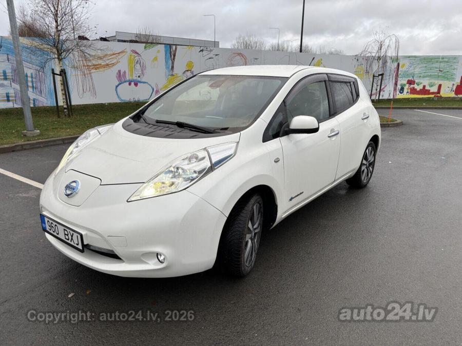 Balts Nissan Leaf 2014 Tallina, ar dzinēja tilpumu 0.00 L un nobraukumu 190 tūkst. km par 3850 €, foto 13 vietnē AUTOMOTO.COM.LV