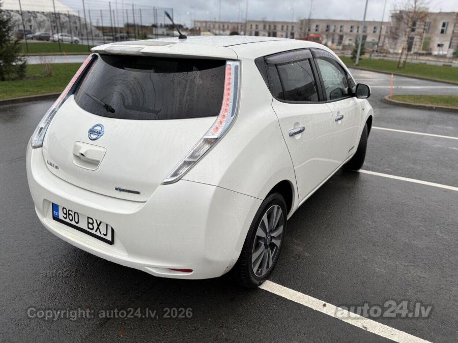 Balts Nissan Leaf 2014 Tallina, ar dzinēja tilpumu 0.00 L un nobraukumu 190 tūkst. km par 3850 €, foto 14 vietnē AUTOMOTO.COM.LV