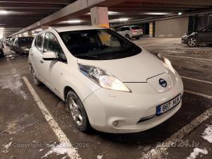 Balts Nissan Leaf 2014 Tallina, ar dzinēja tilpumu 0.00 L un nobraukumu 173 tūkst. km par 14500 €, foto 4 vietnē AUTOMOTO.COM.LV