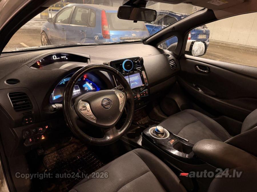 Balts Nissan Leaf 2014 Tallina, ar dzinēja tilpumu 0.00 L un nobraukumu 173 tūkst. km par 14500 €, foto 7 vietnē AUTOMOTO.COM.LV
