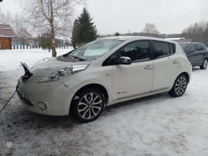 Balts Nissan Leaf 2014 Jonava, ar dzinēja tilpumu 0.00 L un nobraukumu 255 tūkst. km par 2600 €, foto  vietnē AUTOMOTO.COM.LV