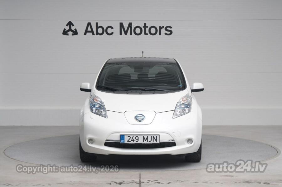 White Nissan Leaf 2014 in Tallinn, with an engine capacity of 0.00 L and mileage of 80 thousand km for 3890 €, photo 2 on AUTOMOTO.COM.LV
