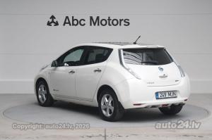 White Nissan Leaf 2014 in Tallinn, with an engine capacity of 0.00 L and mileage of 80 thousand km for 3890 €, photo 16 on AUTOMOTO.COM.LV