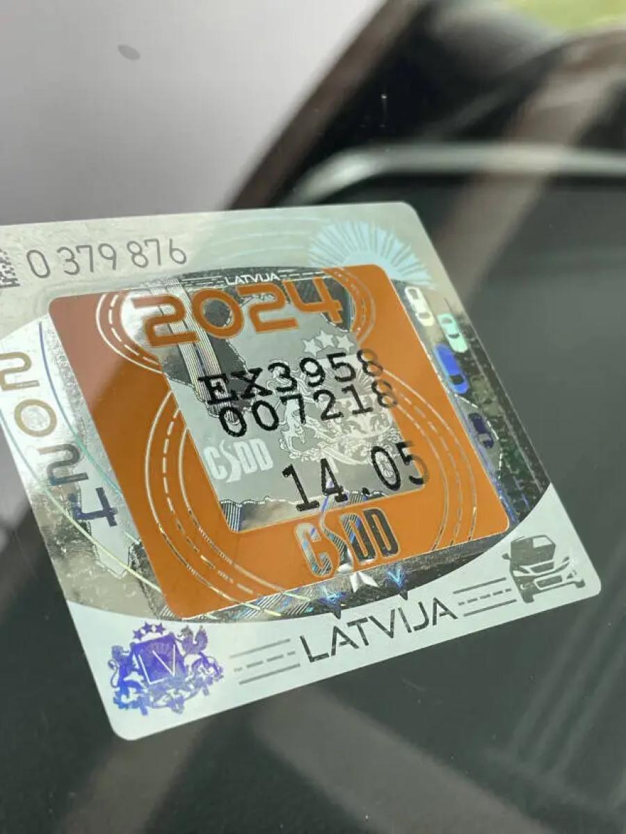 Balts Nissan Leaf 2014 Rīga, ar dzinēja tilpumu 0.10 L un nobraukumu 156 tūkst. km par 7500 €, foto 8 vietnē AUTOMOTO.COM.LV