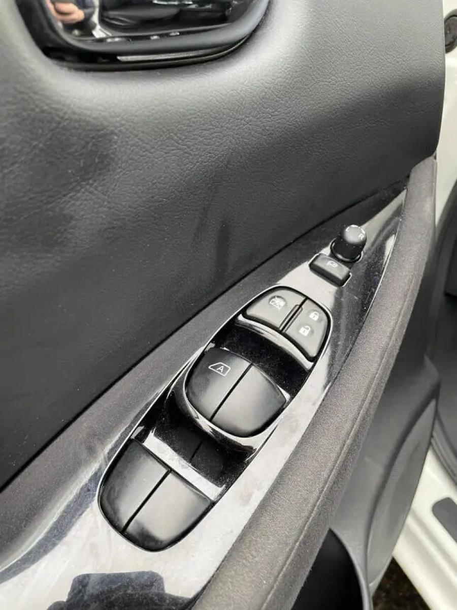 Balts Nissan Leaf 2014 Rīga, ar dzinēja tilpumu 0.10 L un nobraukumu 156 tūkst. km par 7500 €, foto 11 vietnē AUTOMOTO.COM.LV
