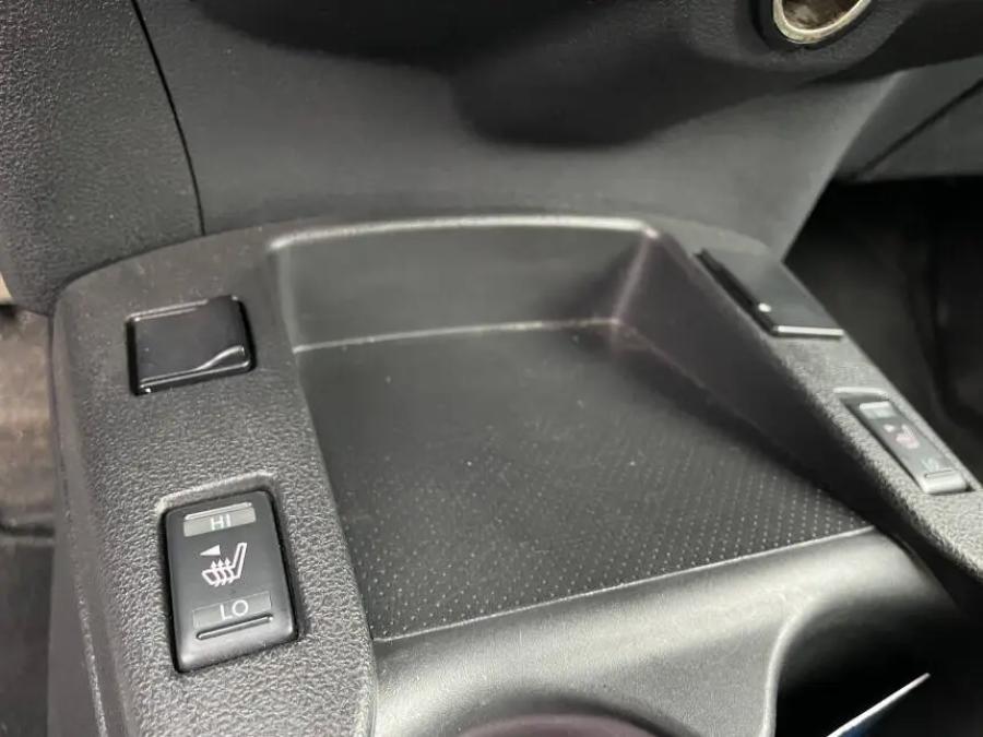 Balts Nissan Leaf 2014 Rīga, ar dzinēja tilpumu 0.10 L un nobraukumu 156 tūkst. km par 7500 €, foto 12 vietnē AUTOMOTO.COM.LV