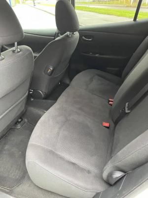 Balts Nissan Leaf 2014 Rīga, ar dzinēja tilpumu 0.10 L un nobraukumu 156 tūkst. km par 7500 €, foto 16 vietnē AUTOMOTO.COM.LV