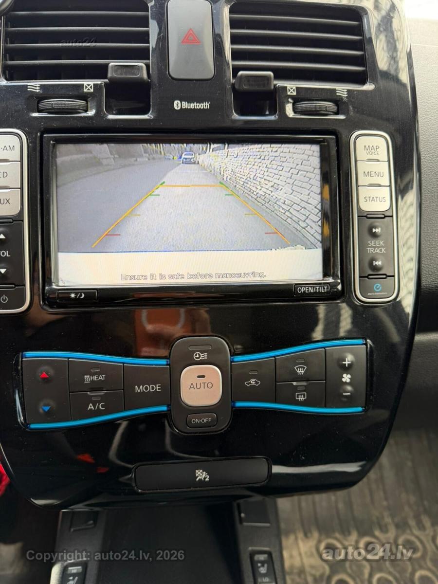 Balts Nissan Leaf 2015 Tallina, ar dzinēja tilpumu 0.00 L un nobraukumu 152 tūkst. km par 4600 €, foto 13 vietnē AUTOMOTO.COM.LV