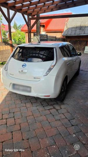 Balts Nissan Leaf 2015 Kauņa, ar dzinēja tilpumu 0.00 L un nobraukumu 77 tūkst. km par 4500 €, foto 5 vietnē AUTOMOTO.COM.LV