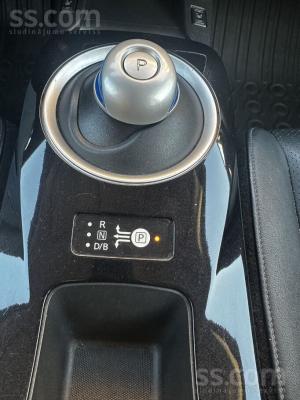 White Nissan Leaf 2015 in Riga, with an engine capacity of 0.00 L and mileage of 137 thousand km for 5590 €, photo 18 on AUTOMOTO.COM.LV