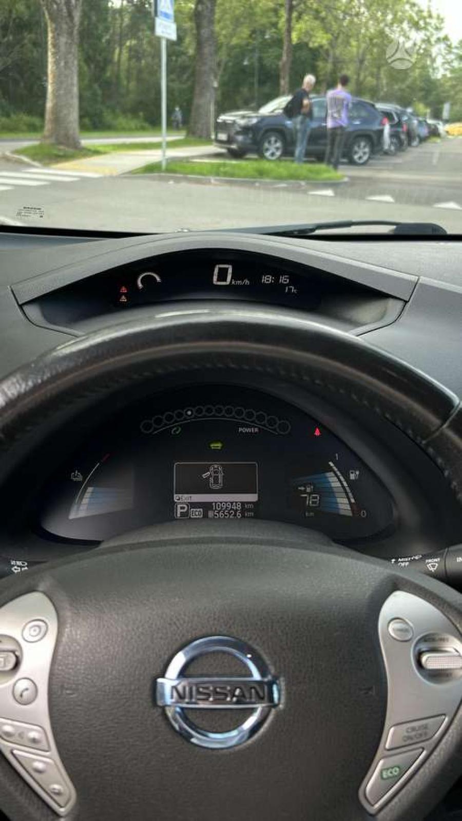 Balts Nissan Leaf 2015 Palanga, ar dzinēja tilpumu 0.00 L un nobraukumu 110 tūkst. km par 4800 €, foto 6 vietnē AUTOMOTO.COM.LV