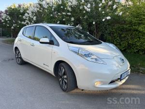 White Nissan Leaf 2016 in Riga, with an engine capacity of 0.00 L and mileage of 122 thousand km for 7200 €, photo 1 on AUTOMOTO.COM.LV