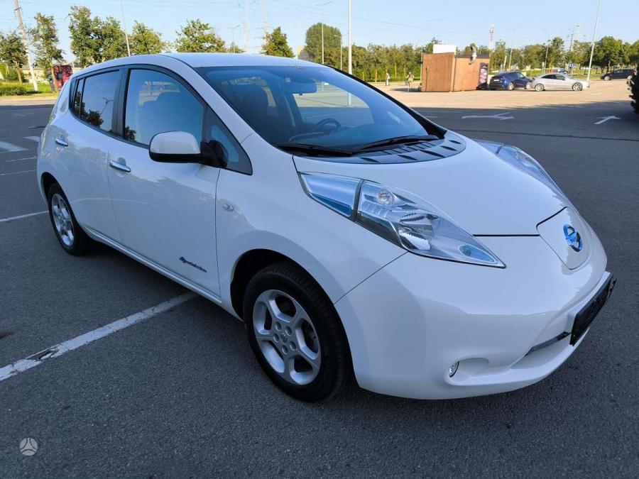 Balts Nissan Leaf 2016 Šauļi, ar dzinēja tilpumu 0.00 L un nobraukumu 60 tūkst. km par 5900 €, foto 4 vietnē AUTOMOTO.COM.LV