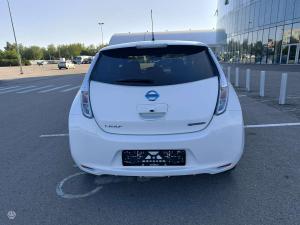 Balts Nissan Leaf 2016 Šauļi, ar dzinēja tilpumu 0.00 L un nobraukumu 60 tūkst. km par 5900 €, foto 11 vietnē AUTOMOTO.COM.LV