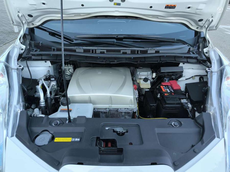 Balts Nissan Leaf 2016 Šauļi, ar dzinēja tilpumu 0.00 L un nobraukumu 60 tūkst. km par 5900 €, foto 16 vietnē AUTOMOTO.COM.LV
