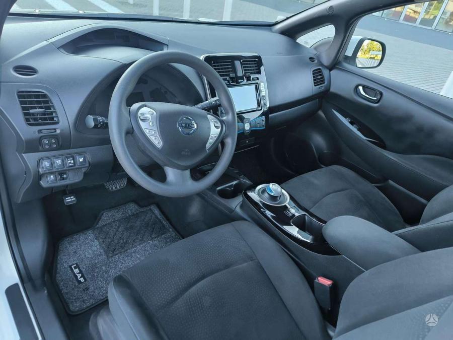 Balts Nissan Leaf 2016 Šauļi, ar dzinēja tilpumu 0.00 L un nobraukumu 60 tūkst. km par 5900 €, foto 19 vietnē AUTOMOTO.COM.LV