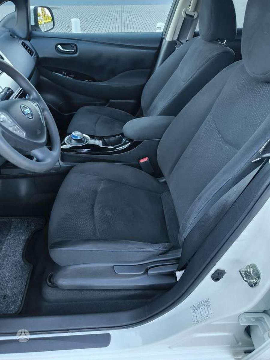Balts Nissan Leaf 2016 Šauļi, ar dzinēja tilpumu 0.00 L un nobraukumu 60 tūkst. km par 5900 €, foto 20 vietnē AUTOMOTO.COM.LV