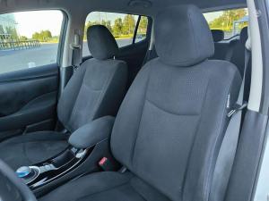 Balts Nissan Leaf 2016 Šauļi, ar dzinēja tilpumu 0.00 L un nobraukumu 60 tūkst. km par 5900 €, foto 21 vietnē AUTOMOTO.COM.LV